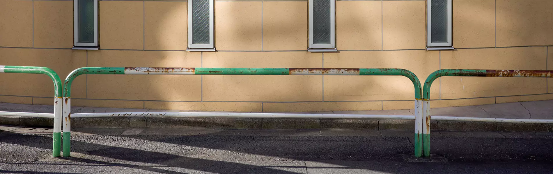 Retractable Driveway Posts Aurora - Professional Retractable Driveway ...